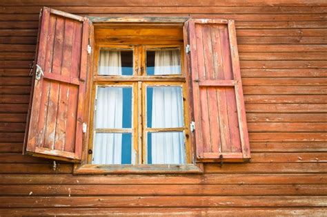 Premium Photo Old Window