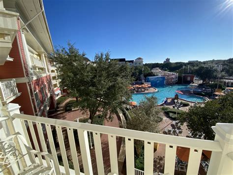 Photos Video Tour A 1 Bedroom Villa At Disneys Boardwalk Villas