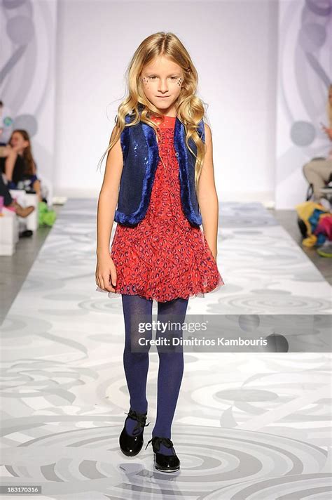 Heidi Klum Presents Her Holiday Truly Scrumptious Collection For