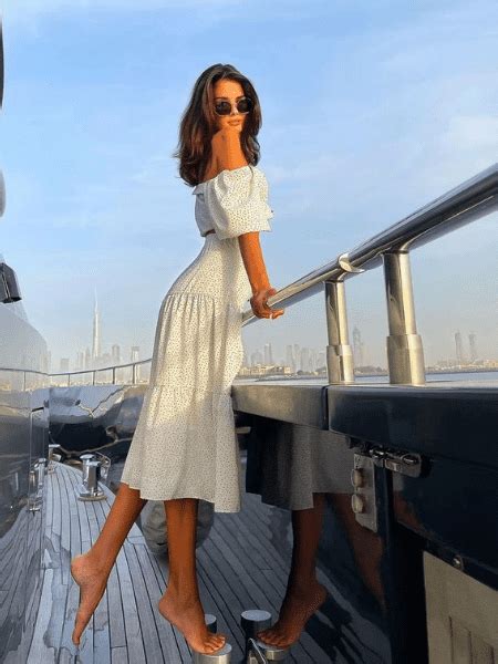 These 20 Yacht Outfits Will Make Waves Wherever You Go