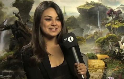 Vidéo Quand Une Interview De Mila Kunis Se Transforme En Sketch Savoureux