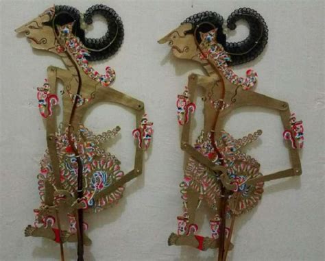 Wayang Nakula Sadewa