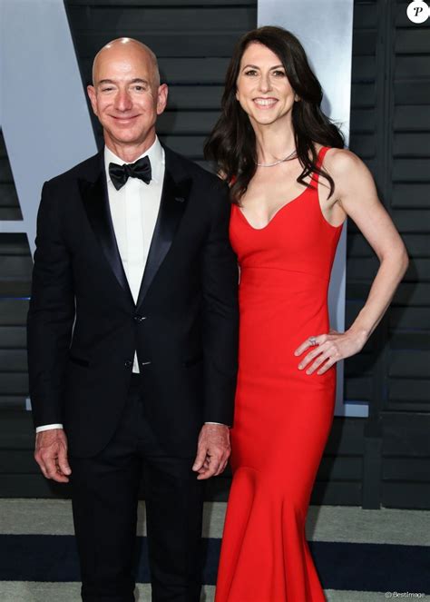 Jeff Bezos Amazon Son Ex Femme Mackenzie Scott Remariée à Un Prof