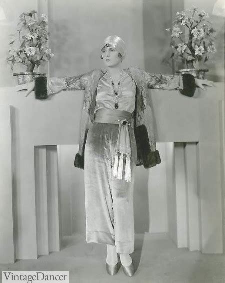 1920s Casual Outfits With Pants For Women
