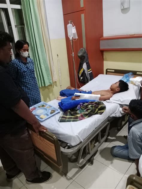 Pelajar Smpn Kambes Dibacok Geng Motor Tangan Kiri Nyaris Putus Metro Online