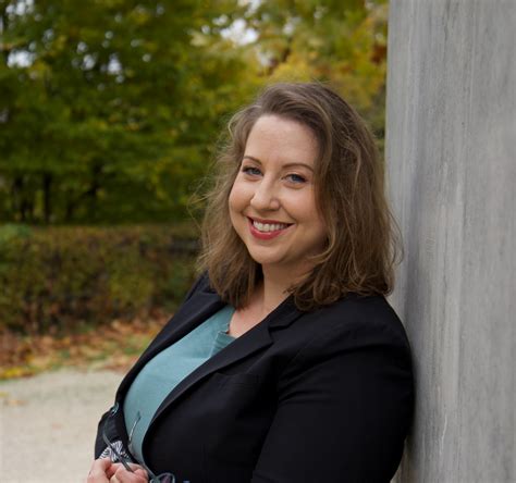 Amanda Byanski Medium