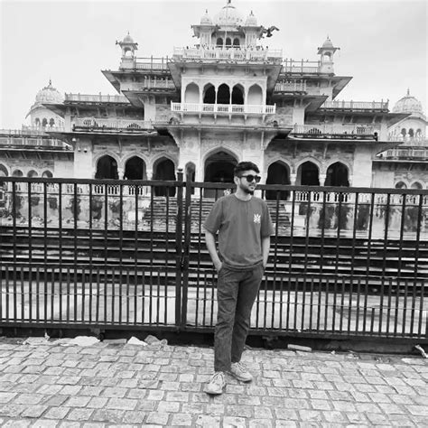 Govind😊 Drx Govind01 • Threads Say More