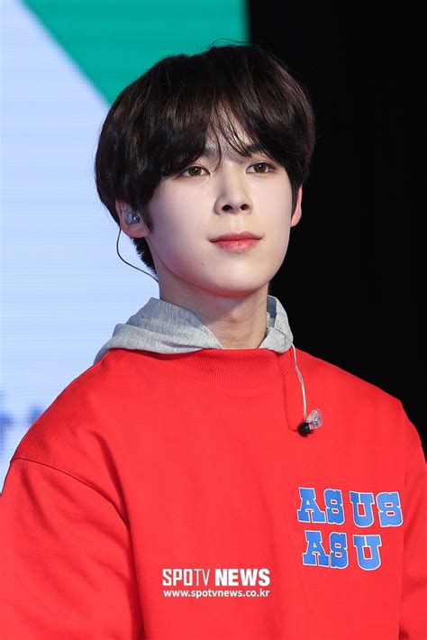 포토s 베리베리 연호 선한 얼굴