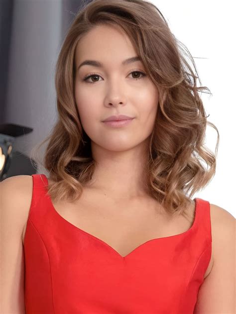 Mia Piper Model Wiki Height Age Photos Videos Career And More