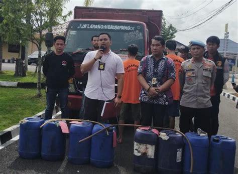 Timbun Bbm Subsidi Jenis Solar Pelaku Butuh Uang Pak