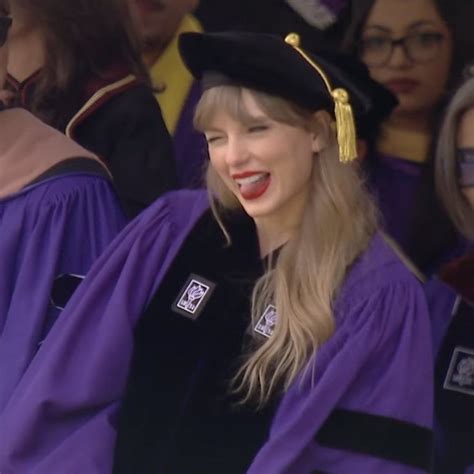 Doctor Taylor Swift Rory Lorelai Coded Taylor Swift Cute Taylor