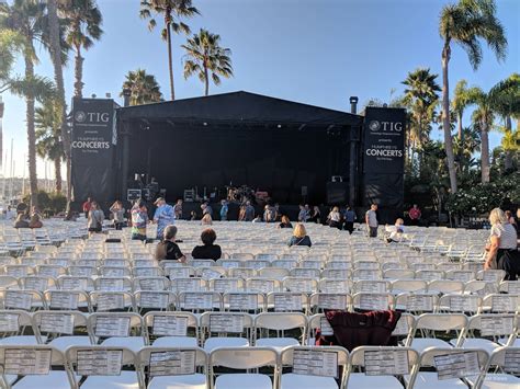 Humphreys By The Bay Tickets Elvis Costello At Humphreys Concerts By