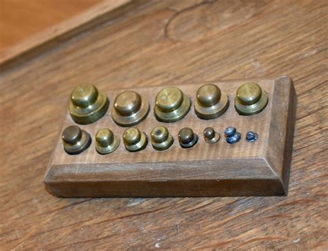 Vintage Gewichte Im Holzklotz Klein Gebraucht In Pfaffhausen Für Chf 11 Mit Lieferung Auf