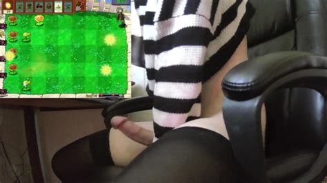 Femboy Gaming Plants Vs Zombies 2 Tail Plug