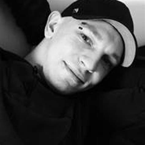 Stream Jonathan Englund 1 Music Listen To Songs Albums Playlists