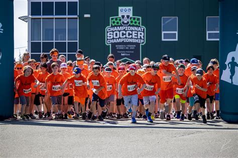 Uniting Cape Bretons Youth Doctors Nova Scotia Youth Run Returns To