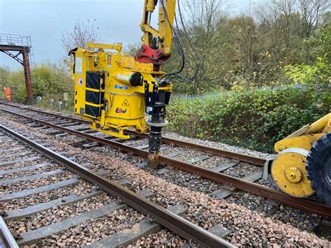 Excavacs And Tin Bin Excavacs