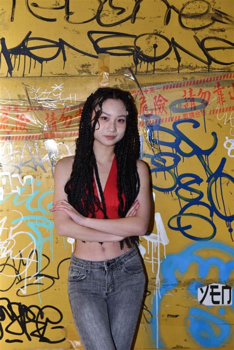 作品 台北街頭的夜拍辣妹風 攝影板 Dcard