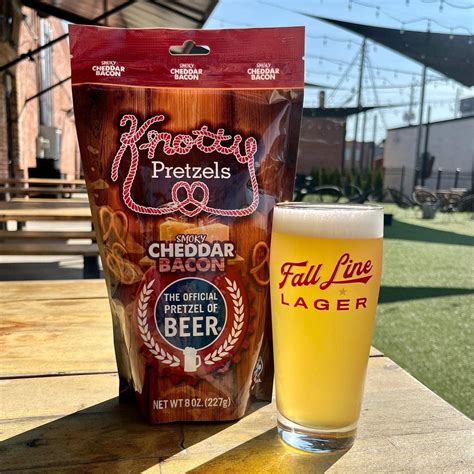 Knotty Pretzels Smokey Cheddar Bacon 7 5 Oz Official Beer Pretzel
