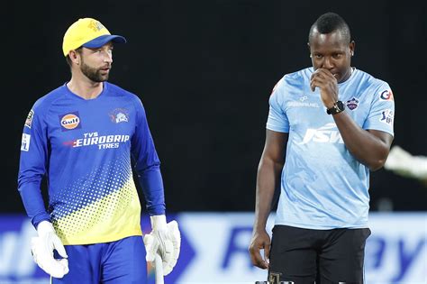 Devon Conway And Rovman Powell Have A Catch Up Before The Game