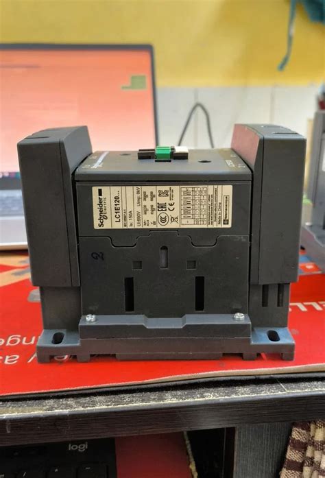 3 Pole Schneider Contactors Lc1e120 At ₹ 10000 In Mumbai Id