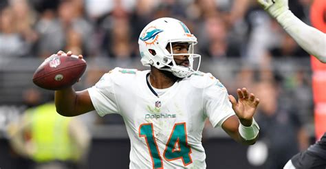 Miami Dolphins Qb Jacoby Brissetts Safety Is Unlike Anything The World