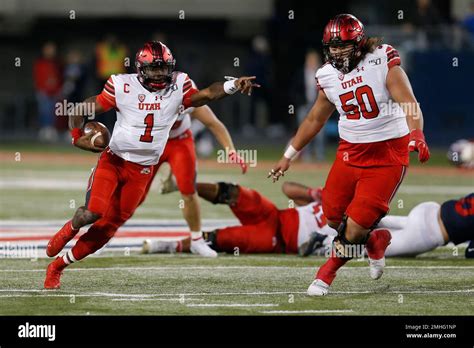 Utah Quarterback Tyler Huntley 1 Directs Traffic During The The