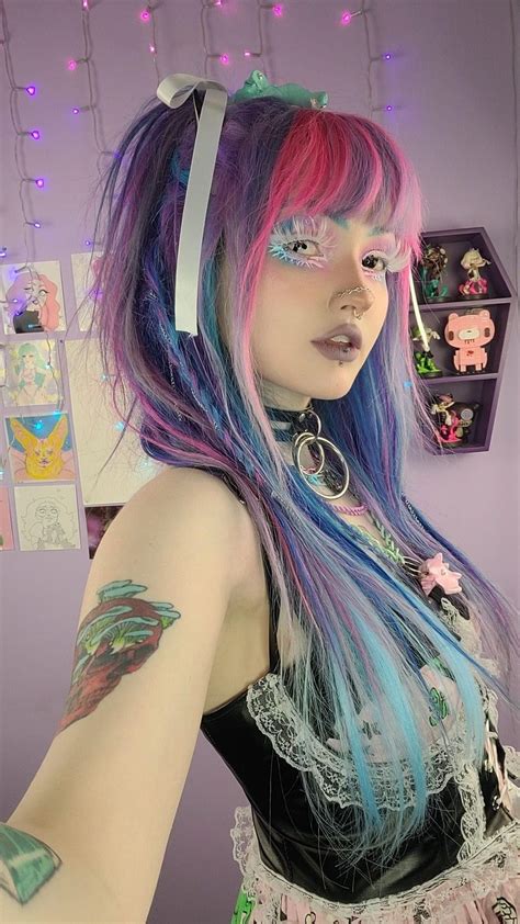 Pin By Ceceeee On Muse Pastel Goth Hair Goth Hair Epic Hair