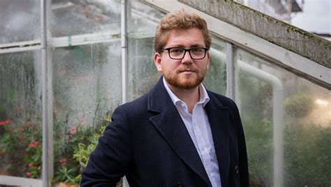 Blanke Ark Med Ny Minister