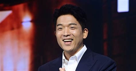 안성재 셰프 기분 좋은 미소