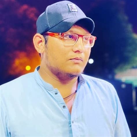 Hamza Khan Hsmzanaeem • Threads Say More