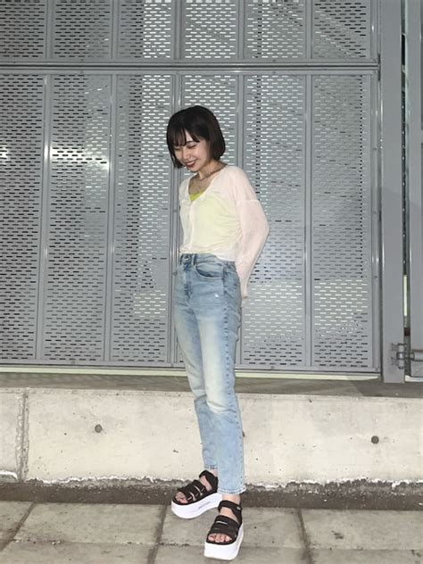 牛乳🐄｜handmのデニムパンツを使ったコーディネート Wear
