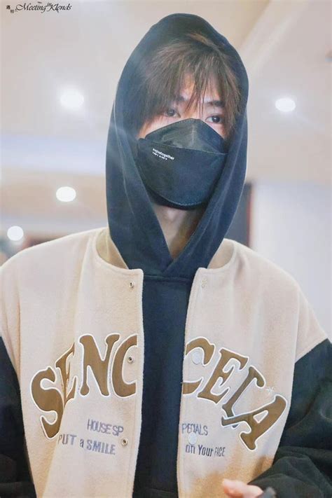 Ghim của Tú Cẩm trên Zhang Ling He Trương Lăng Hách