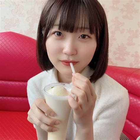 Fc2 Ppv 2843783 Snsで知り合ったプルプル肌の美巨乳j がヤバかったシリーズ3部作セットが数量限定で！