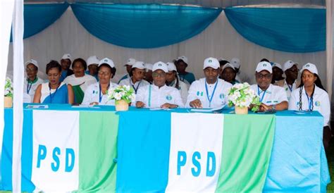 Amashaka Abiri Akomeye Mu Rwanda Yemeye Gushigikira Perezida Paul Kagame Mu Matora