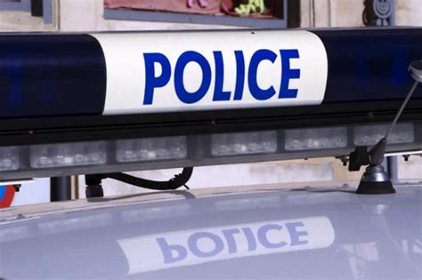 Alès Il Frappe Sa Femme Devant Son Fils De 13 Ans La Gazette