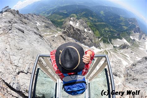 Stairway To Nothingness Dachstein A Fascinating Glacier