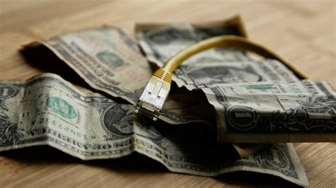 Congress Makes Last Ditch Effort To Save Low Cost Broadband Program Pcmag