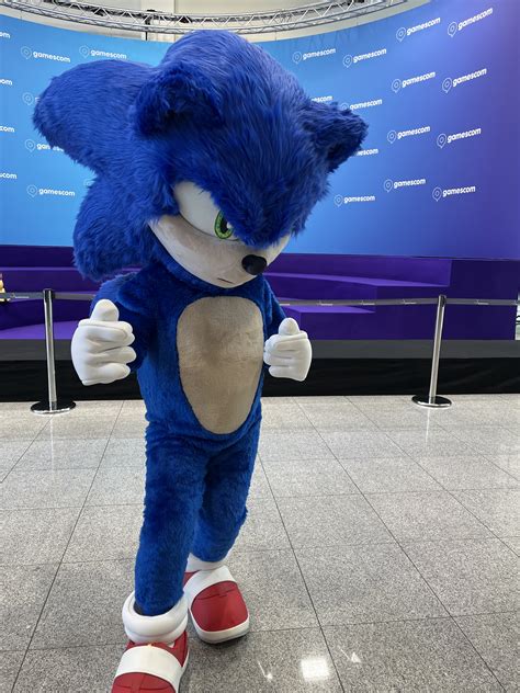 Gamescom 2024 Sonic The Hedgehog Mascot Community Event Photos