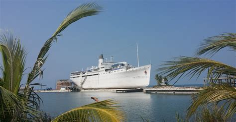 Doulos Phos The Ship Hotel Bintan Package With Ferry Bintangetawaycom