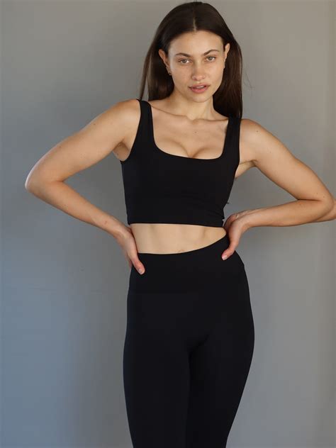 Yara Khmidan Iconic Management