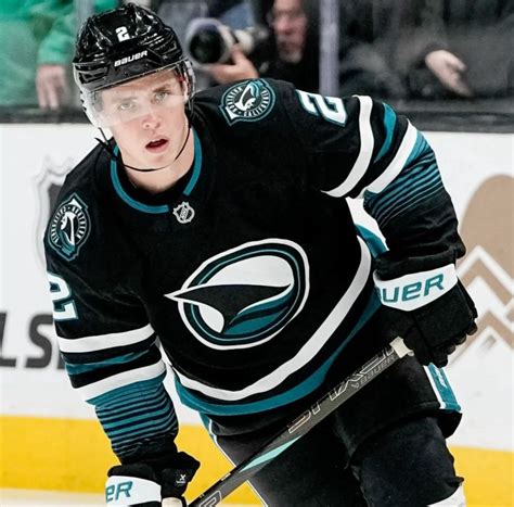 Will Smith Hockey Players Nhl Players San Jose Sharks