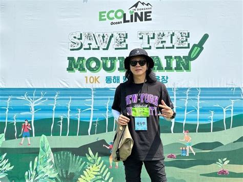 10 Portraits Of Legendary Singer Yoon Do Hyun Who Claims To Be A Cancer Fighter Hiding His