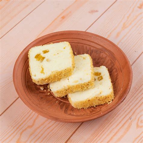 Cake Sondesh Maa Manasha Sweets