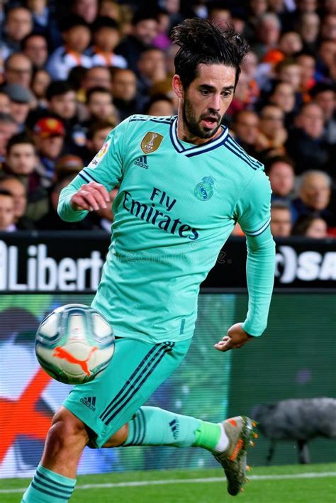 Isco Plays At The La Liga Match Between Valencia Cf And Real Madrid Cf