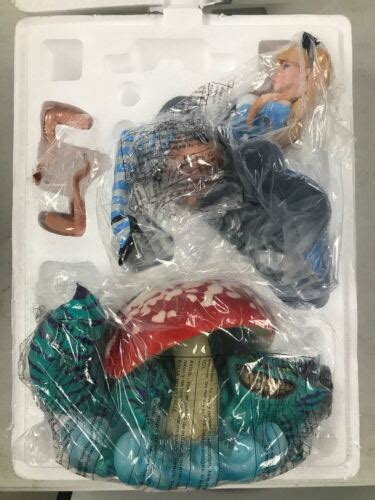 J Scott Campbell Alice In Wonderland Statue By Sideshow