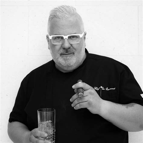 Chef Pero Gin Alkemijski Sažima Mediteranske Okuse I Balkansku Tradiciju Destiliranja žestica