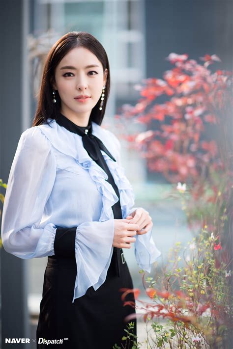 Pin On Lee Da Hee Korean Fashion Fashion Korean Fashion Ideas