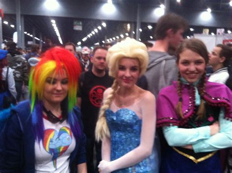 Rainbow Dash With Elsa And Anna By Blairparadise On Deviantart