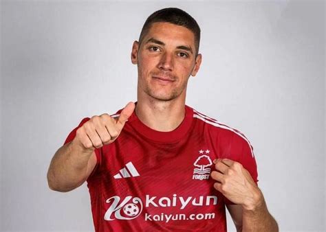 Milenkovic Ancora A Segno Lex Viola è Una Delle Sorprese Più Belle Della Premier League Di